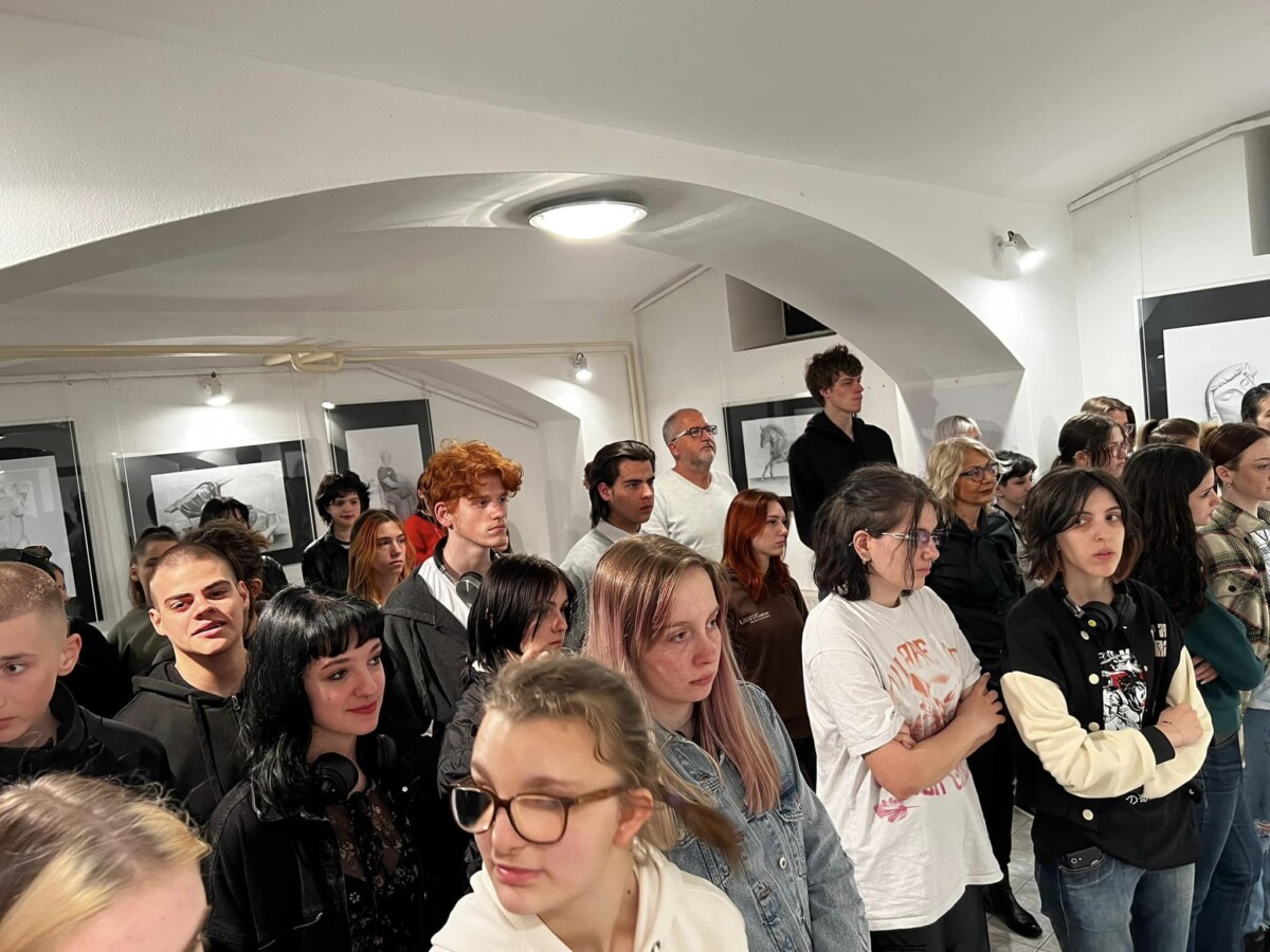 Izložba crteža sa predmeta Crtanje – Srednja škola primijenjenih ...
